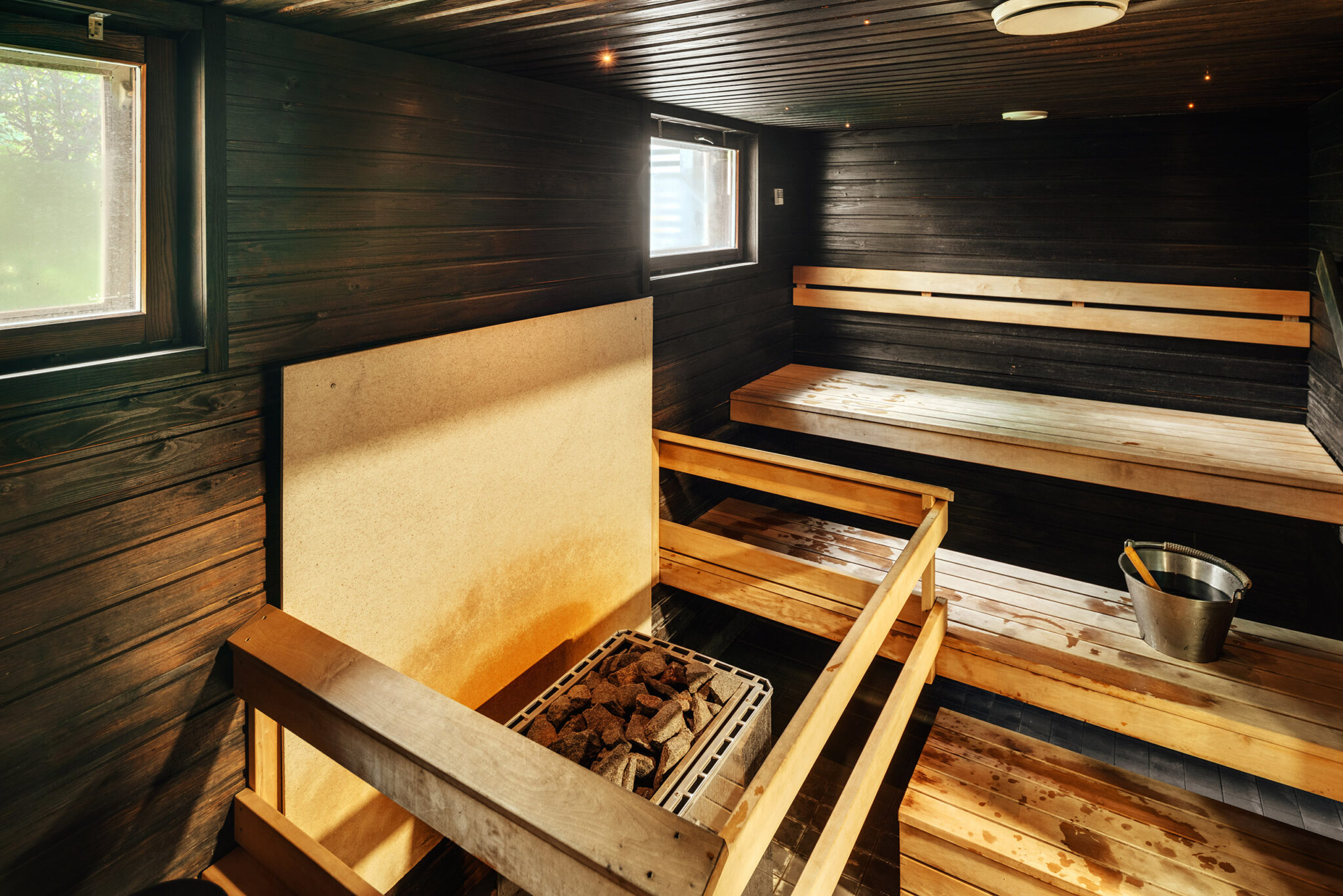 Kuntosali Vantaa Forever Hiekkaharju – monipuolinen sali